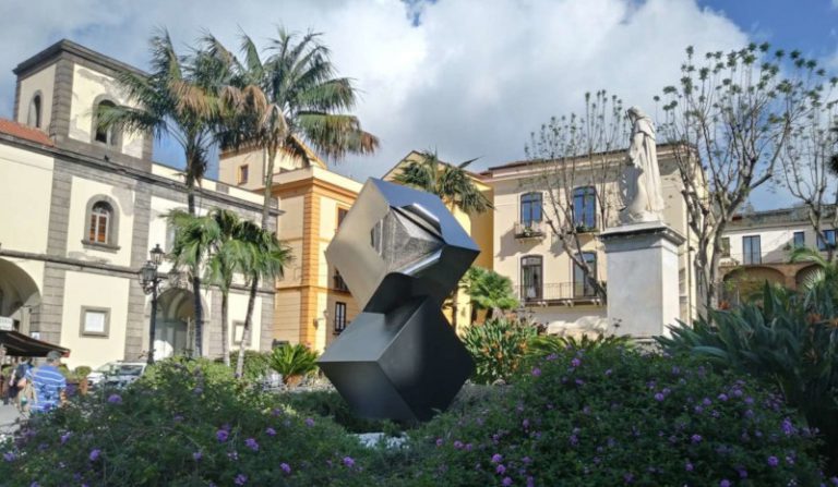 SyArt Contemporary Art Gallery - Friends of Sorrento